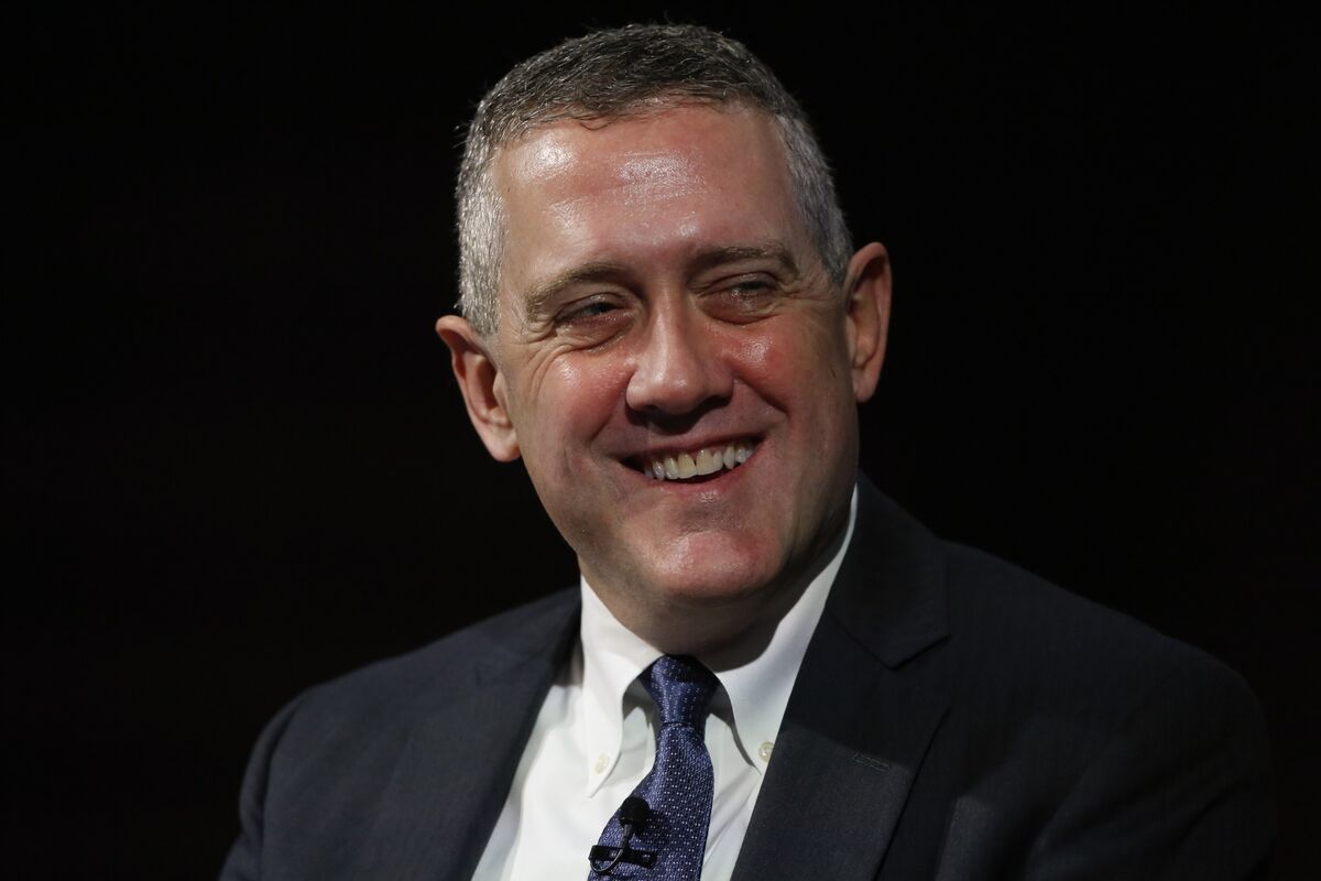 Bullard Plays Down Credit Crunch, Says Fed Must Fight Inflation - Bloomberg