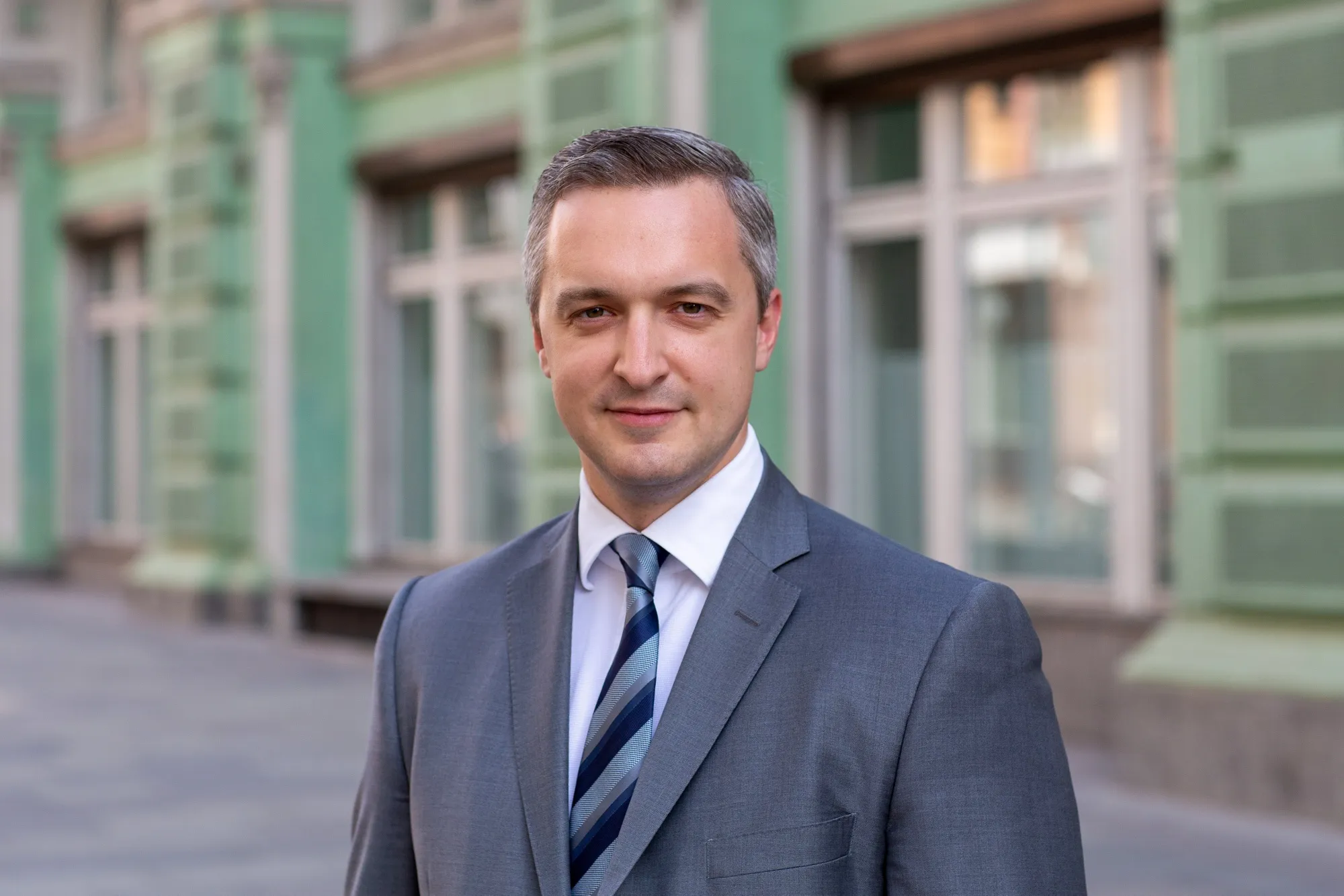 Russia’s $191 Billion Wealth Fund May Adopt ESG Criteria - Bloomberg