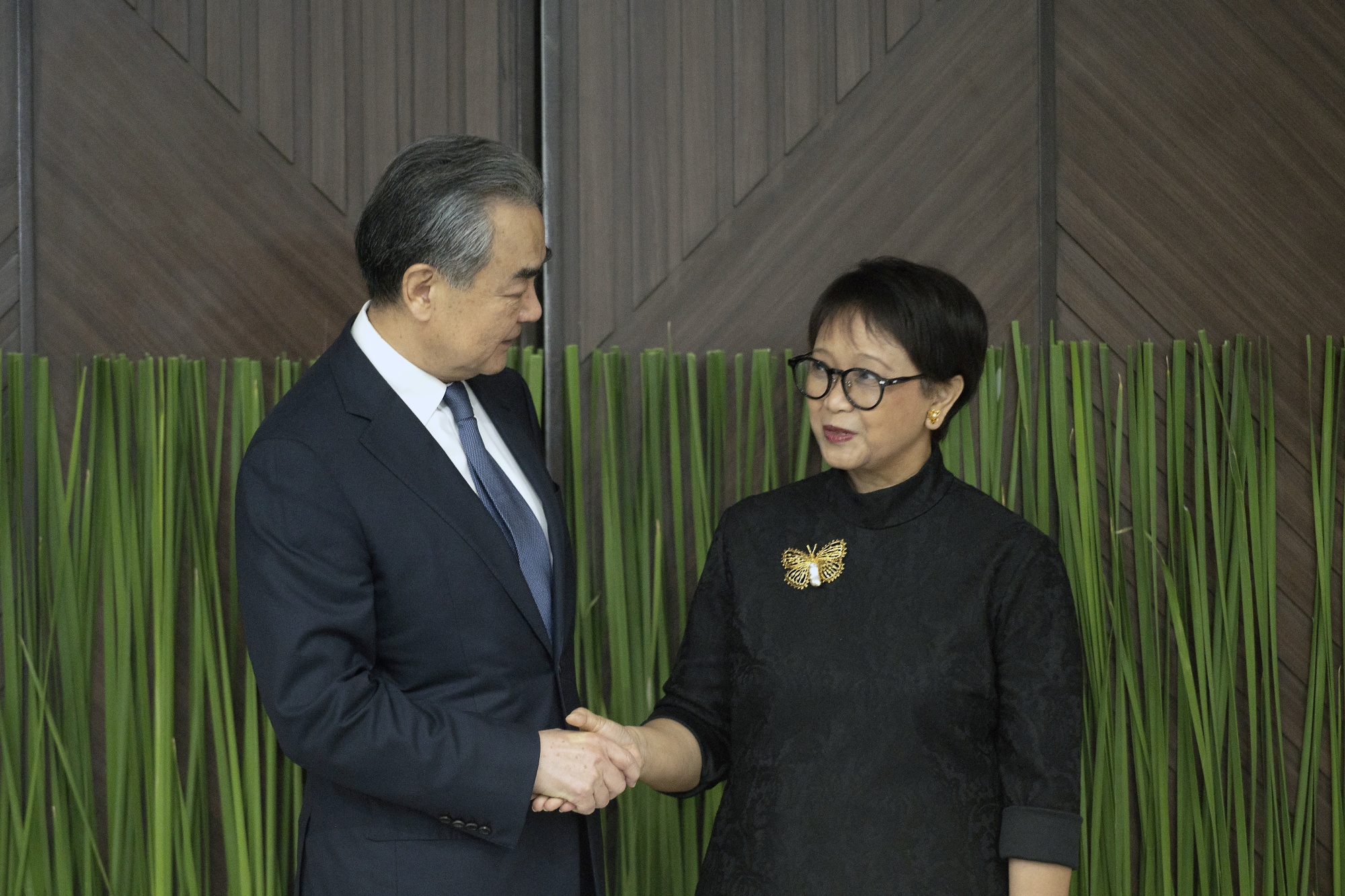 Indonesia Calls On China to Help Cool Middle East Tensions - Bloomberg