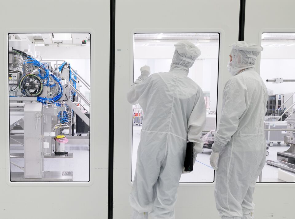 Transcript: ASML, the Obscure Powerhouse at the Cutting Edge of Chip ...