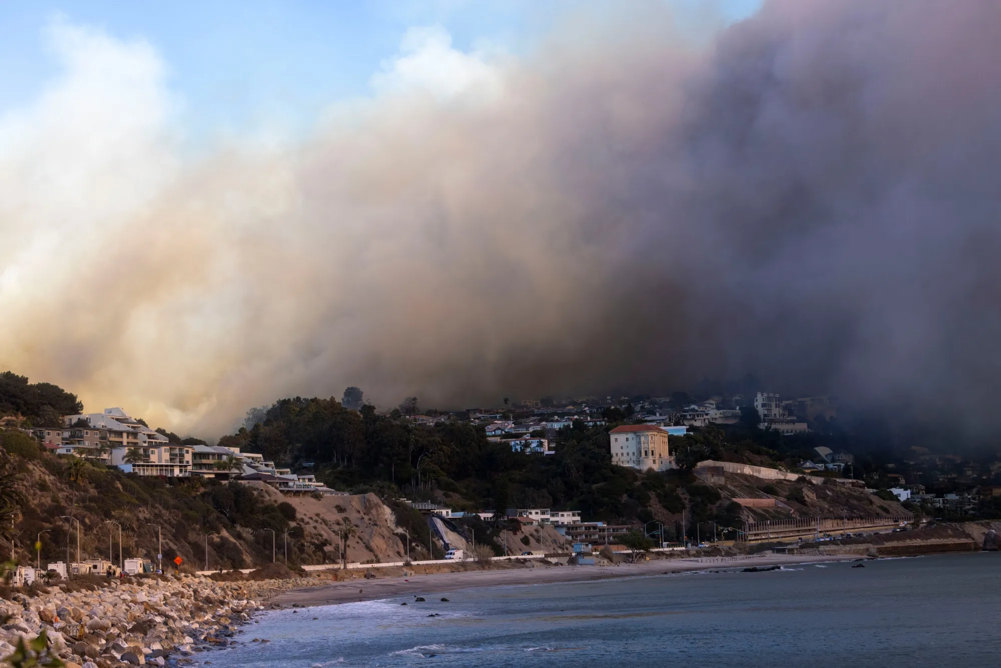Scientists Race to Gauge Los Angeles Fires’ Impact on Ocean Life ...