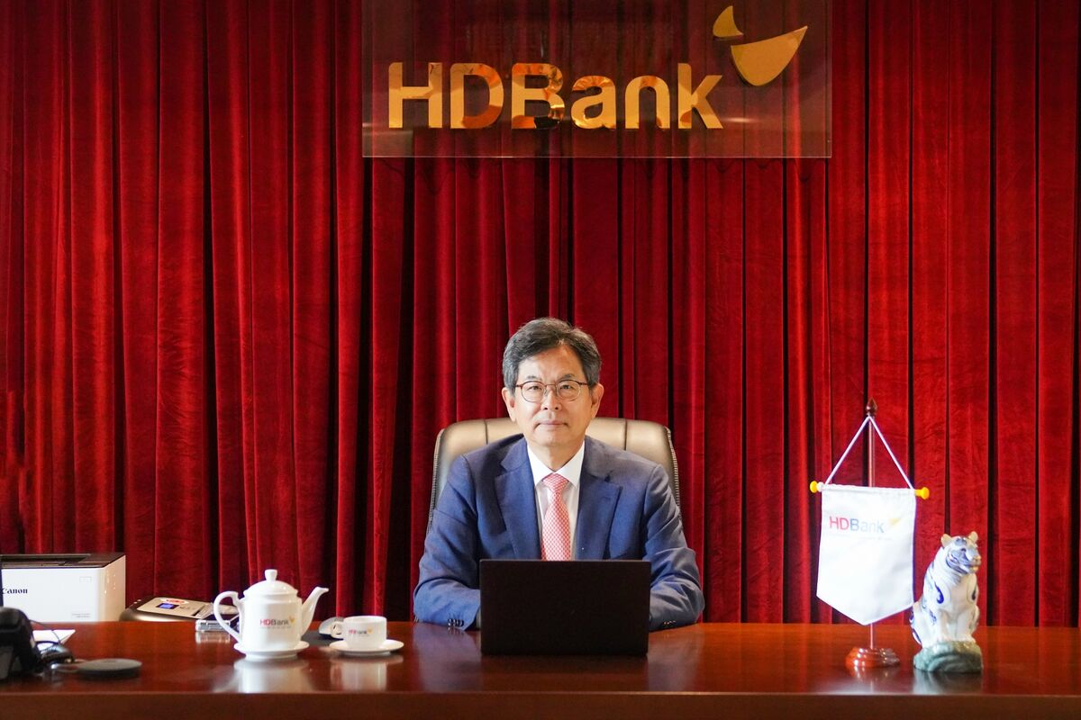 Veteran Banker Atop Vietnam’s HDBank Makes Foreign Partner Push - Bloomberg