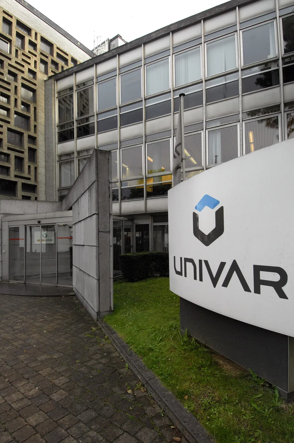 JPMorgan-Led Banks Prep $5.5 Billion Debt for Univar Buyout - Bloomberg