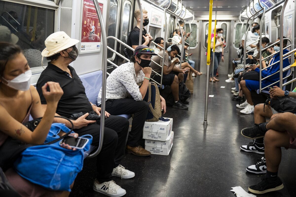 NYC Subway Failed Because Someone Pushed the Wrong Button - Bloomberg