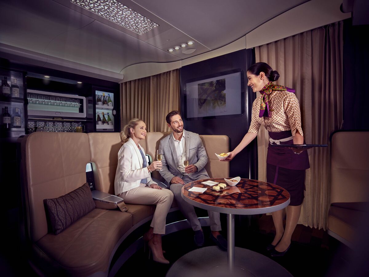 The Best Airplane Bars in the Skies - Bloomberg
