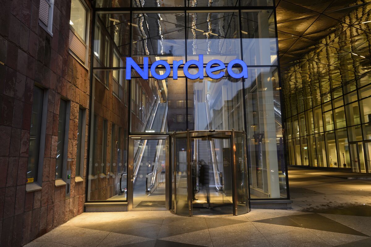 Nordea Urges Investors to Be Patient as `De-Risking' Drags On - Bloomberg