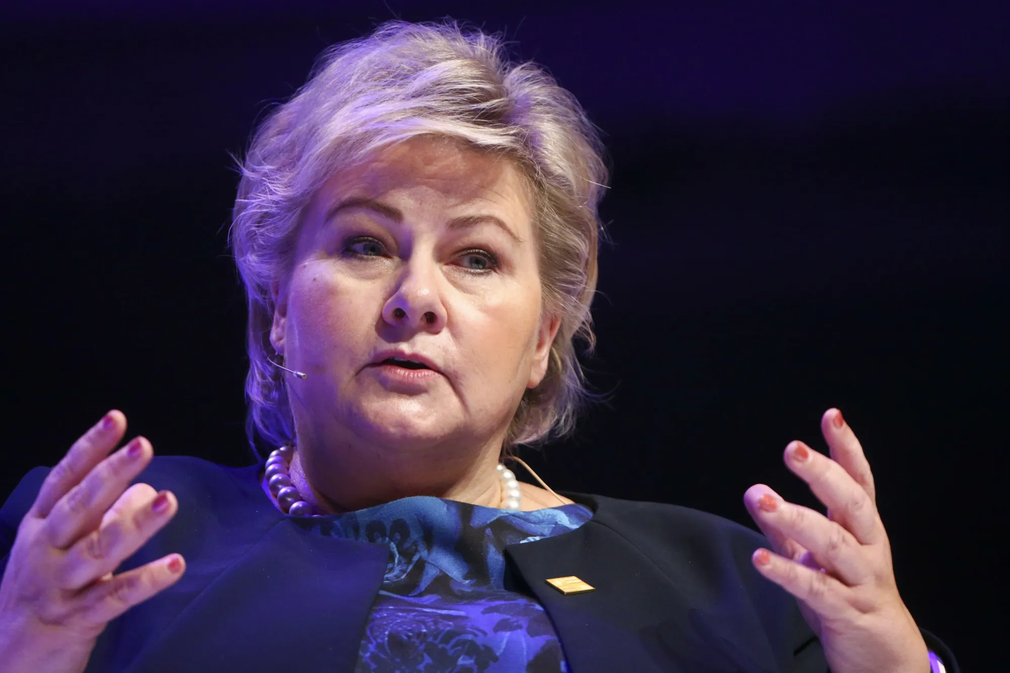 Norway’s Weakened PM Makes Top Lieutenant Finance Minister - Bloomberg
