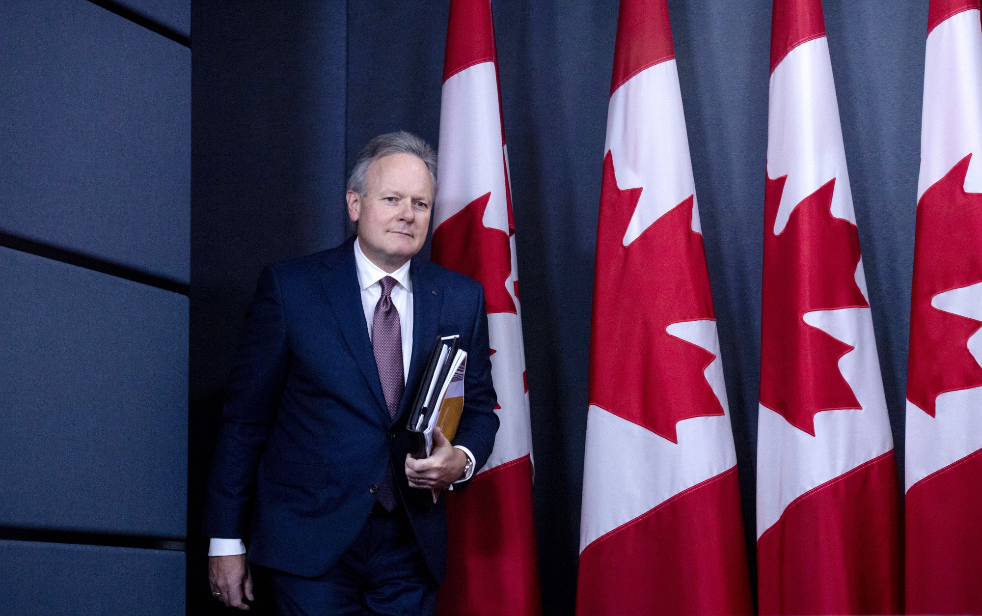 Poloz Says Canada Policy Rates Will Rise If Headwinds Dissipate - Bloomberg