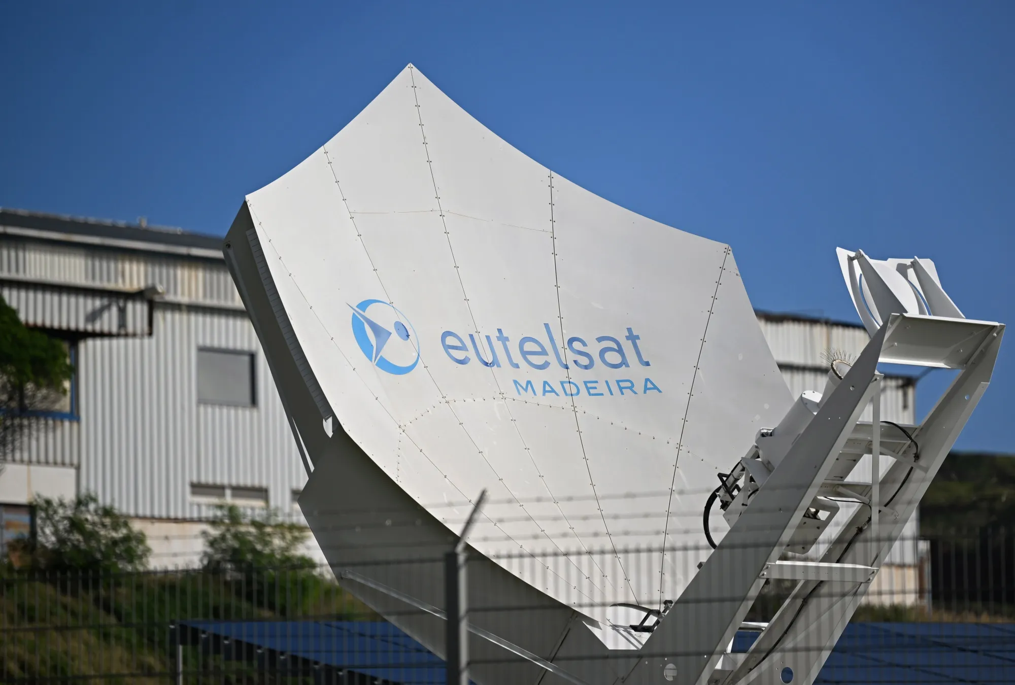 Rethinking Trade Around the Globe and Satellites Far Above It - Bloomberg