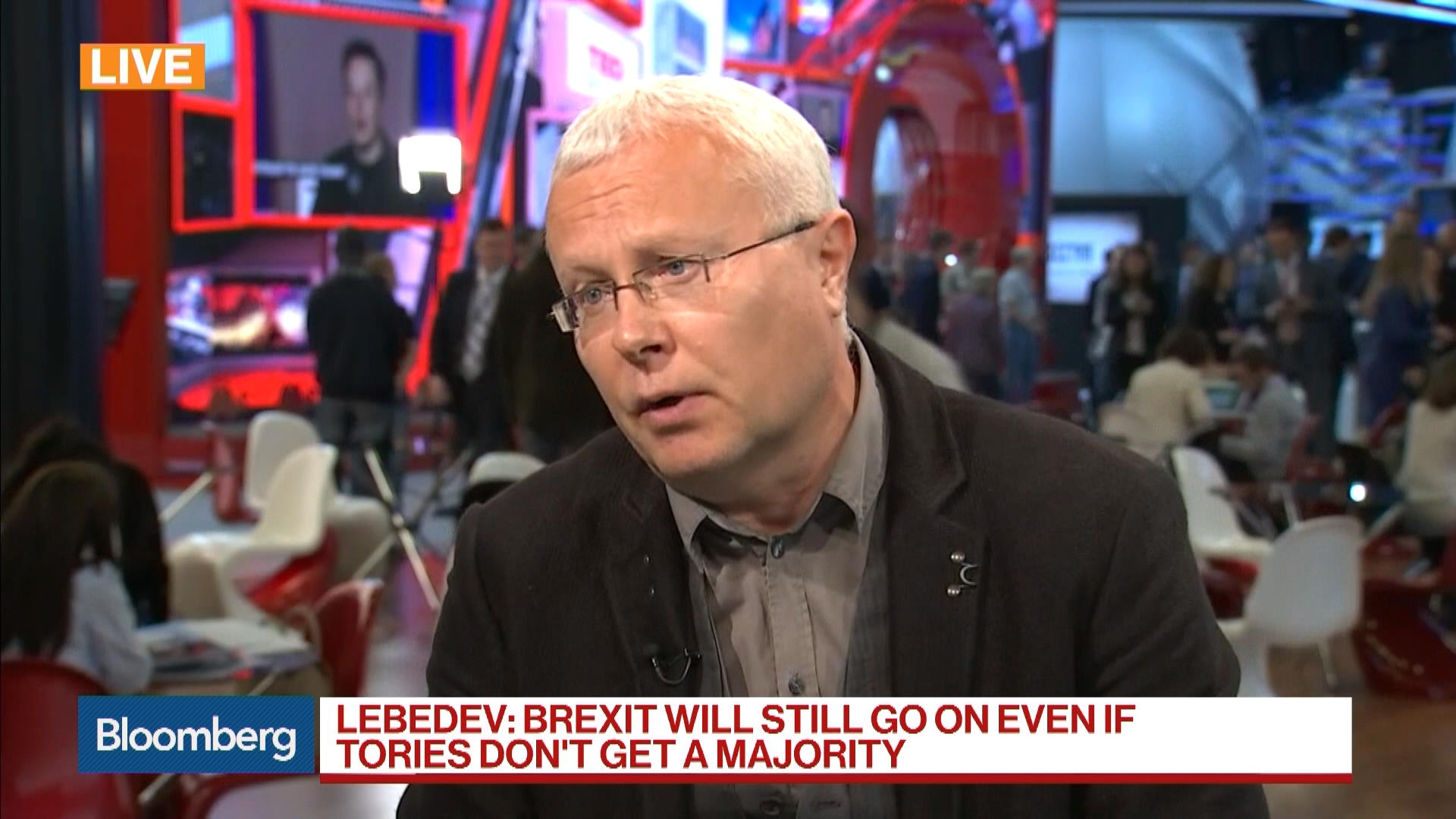 Watch Lebedev Says U.K. Mood Switching Towards Labour Party - Bloomberg