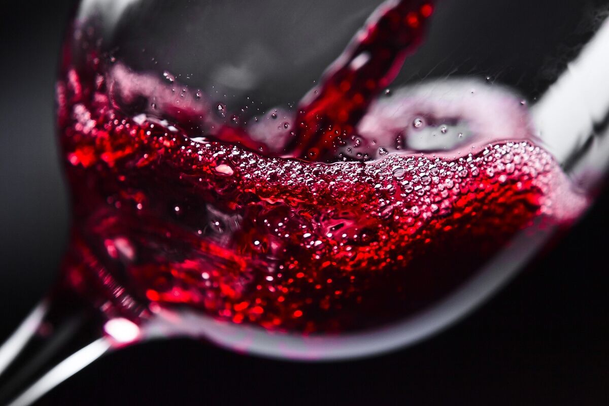 Light to Moderate Wine Drinking 'Can Be as Good as Statins for Heart ...