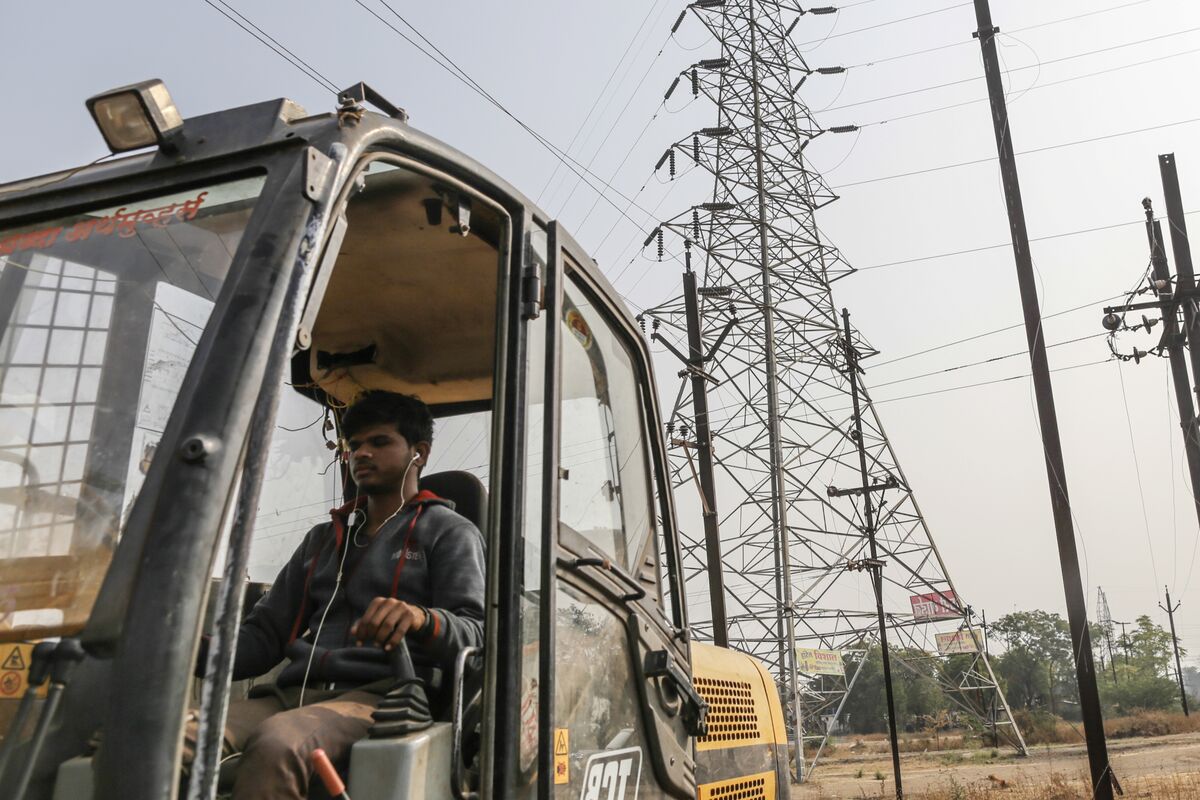India Grid Plans Eight-Fold Rise in Transmission Assets by 2022 - Bloomberg