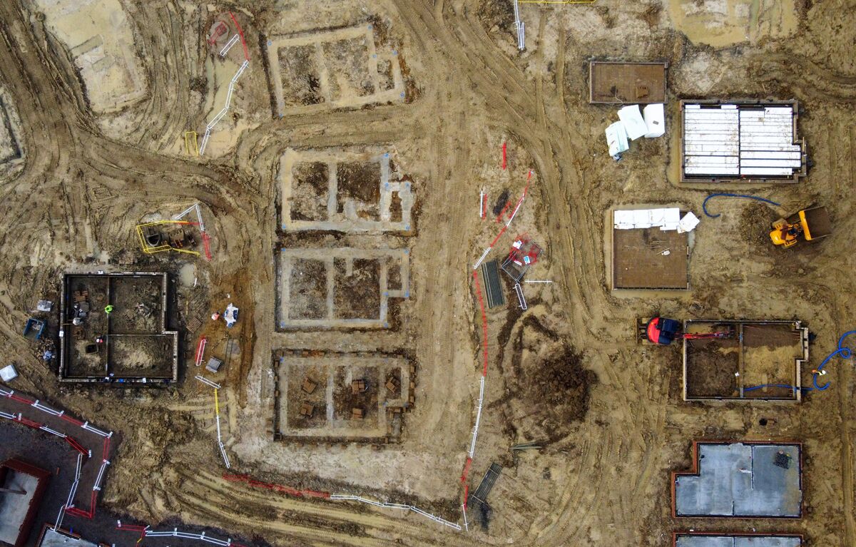 UK Housing Slump Hits Construction Output Harder Than Expected - Bloomberg