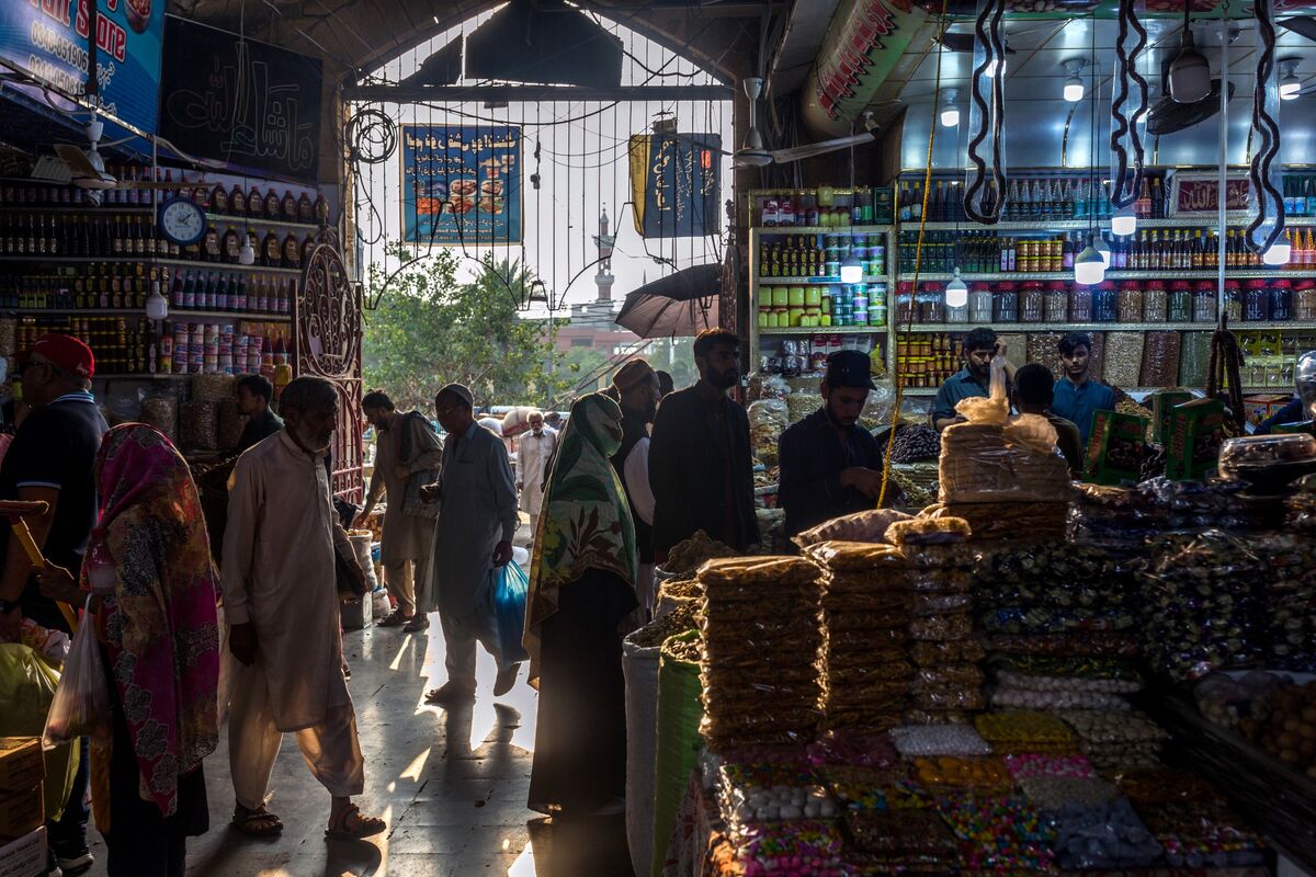 Pakistan Inflation Slows More Than Expected Amid Record Rate - Bloomberg