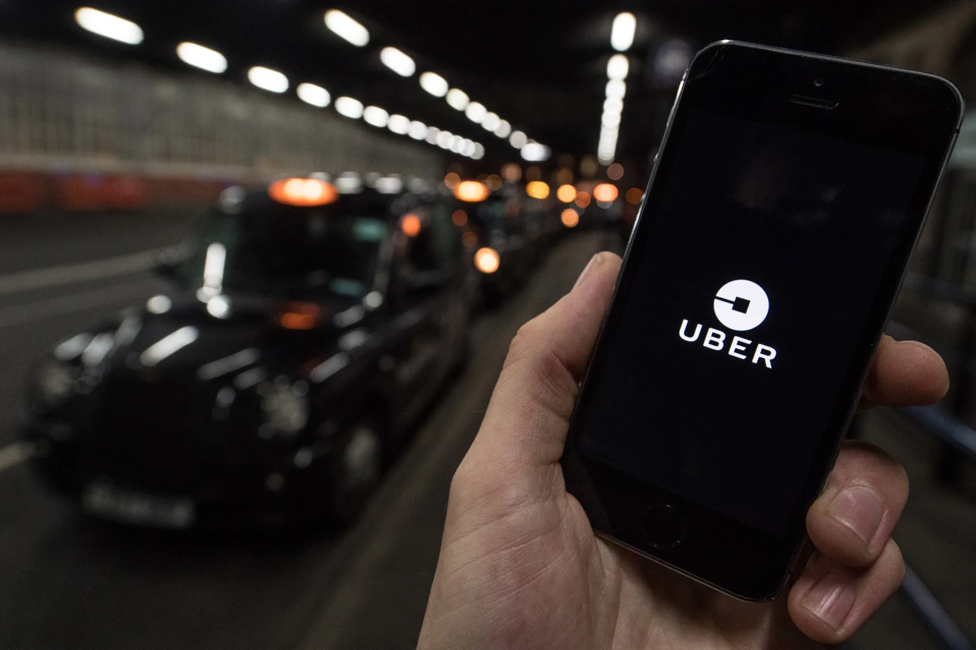 Why Uber Has Lost Its London License - Bloomberg