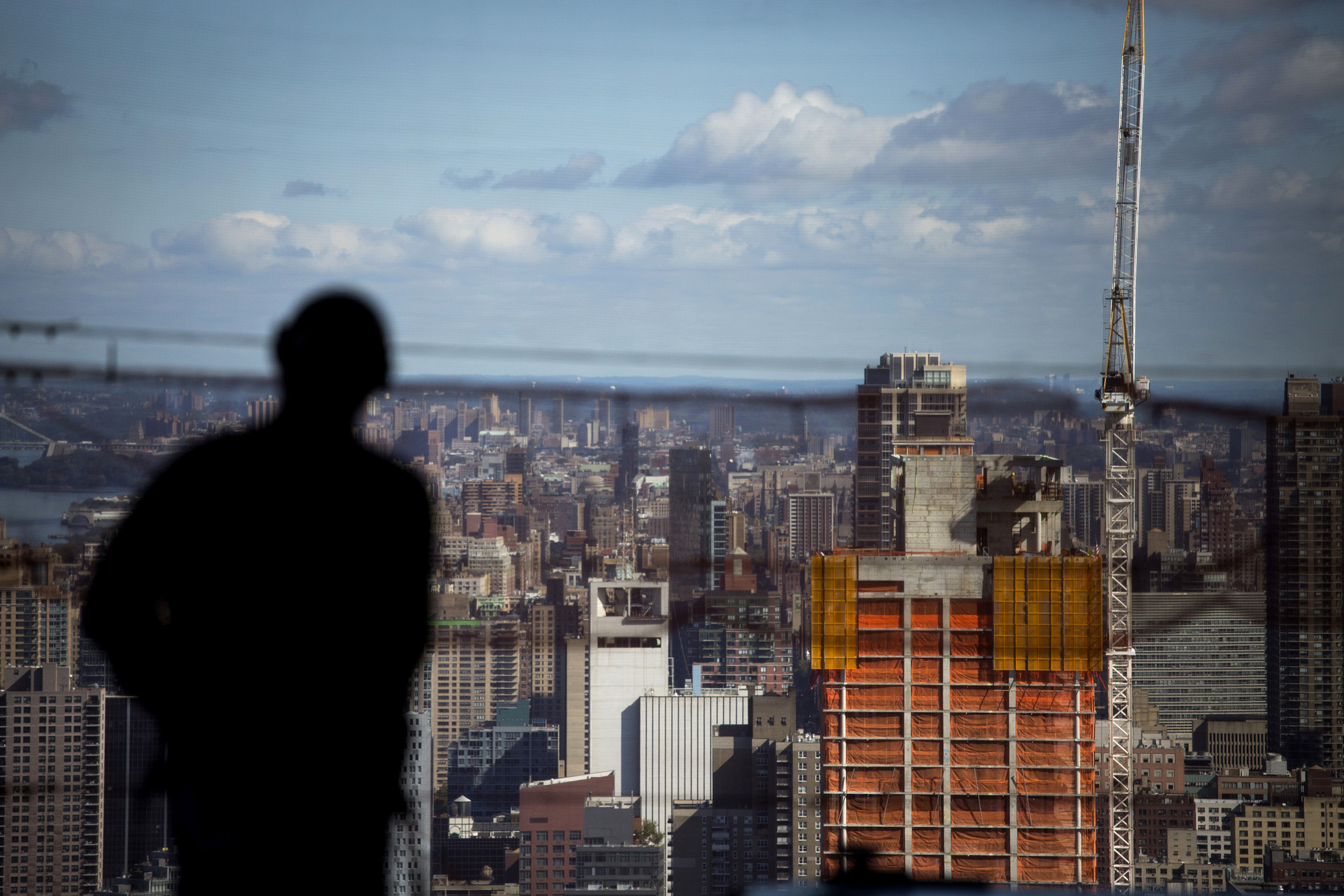 First Skyscraper at Hudson Yards Reaches Max Height: Photos - Bloomberg