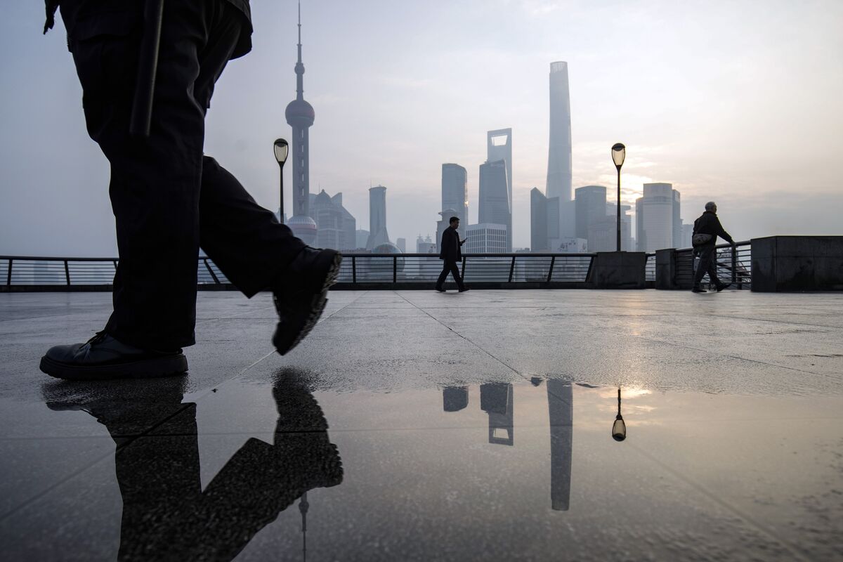 China-Eschewing EM Stock Fund Launches Set for a New Peak - Bloomberg