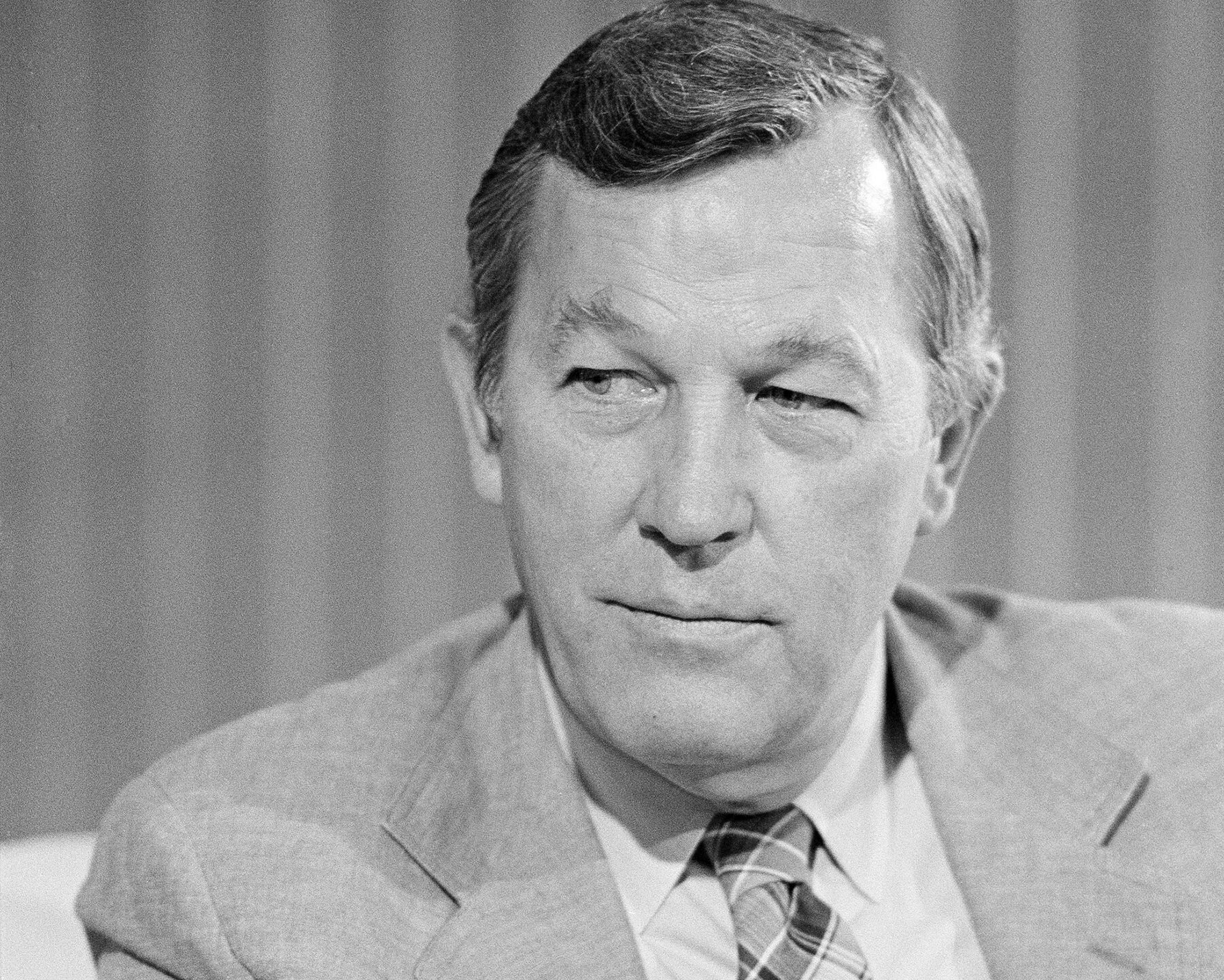 Roger Mudd, TV Newsman Who Made Name in Washington, Dies at 93 - Bloomberg
