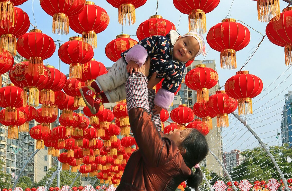 Ending China’s Birth Limits Won’t Bring a Baby Boom - Bloomberg