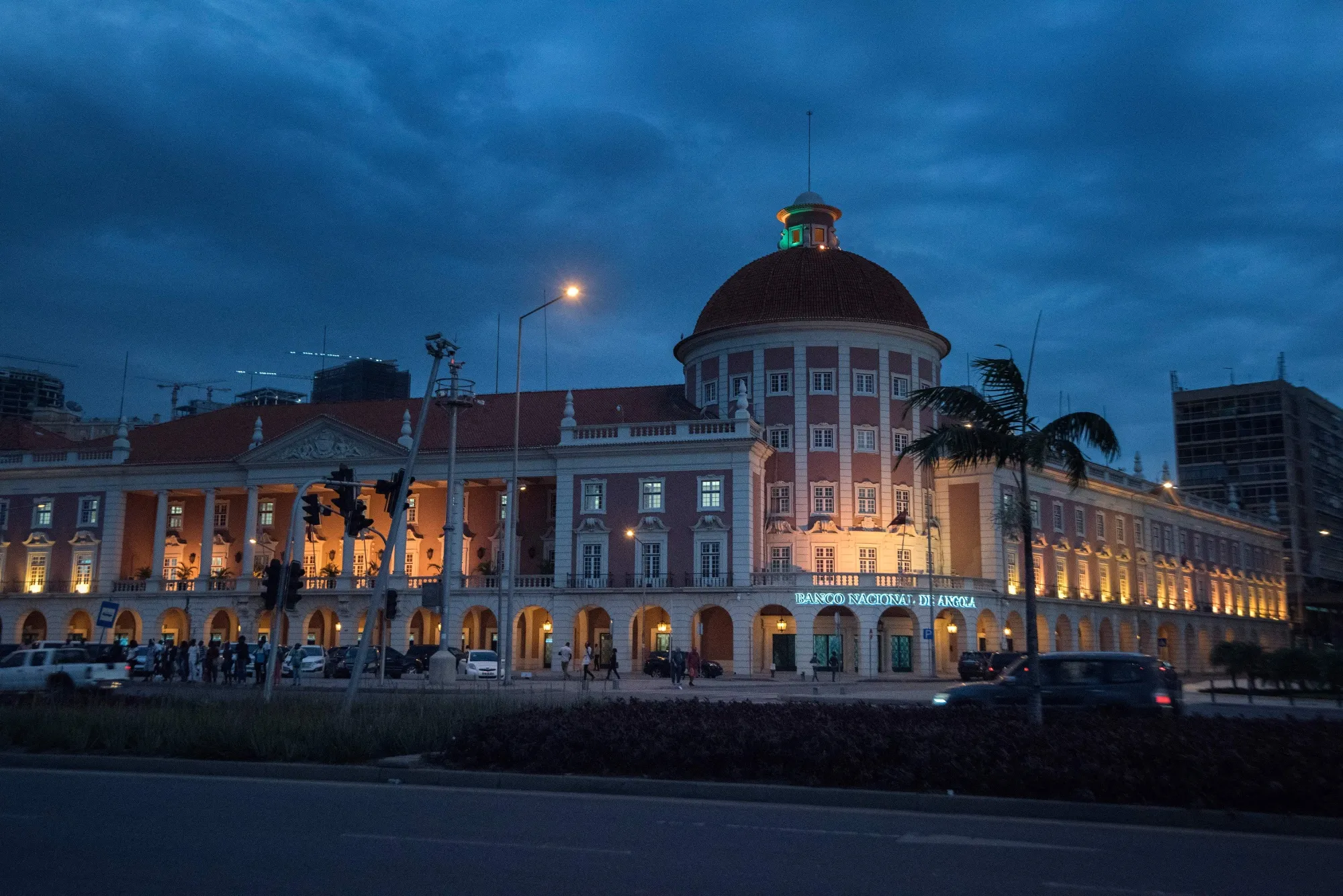 Angola Keeps Key Interest Rate at 19.5% to Temper Elevated Inflation ...