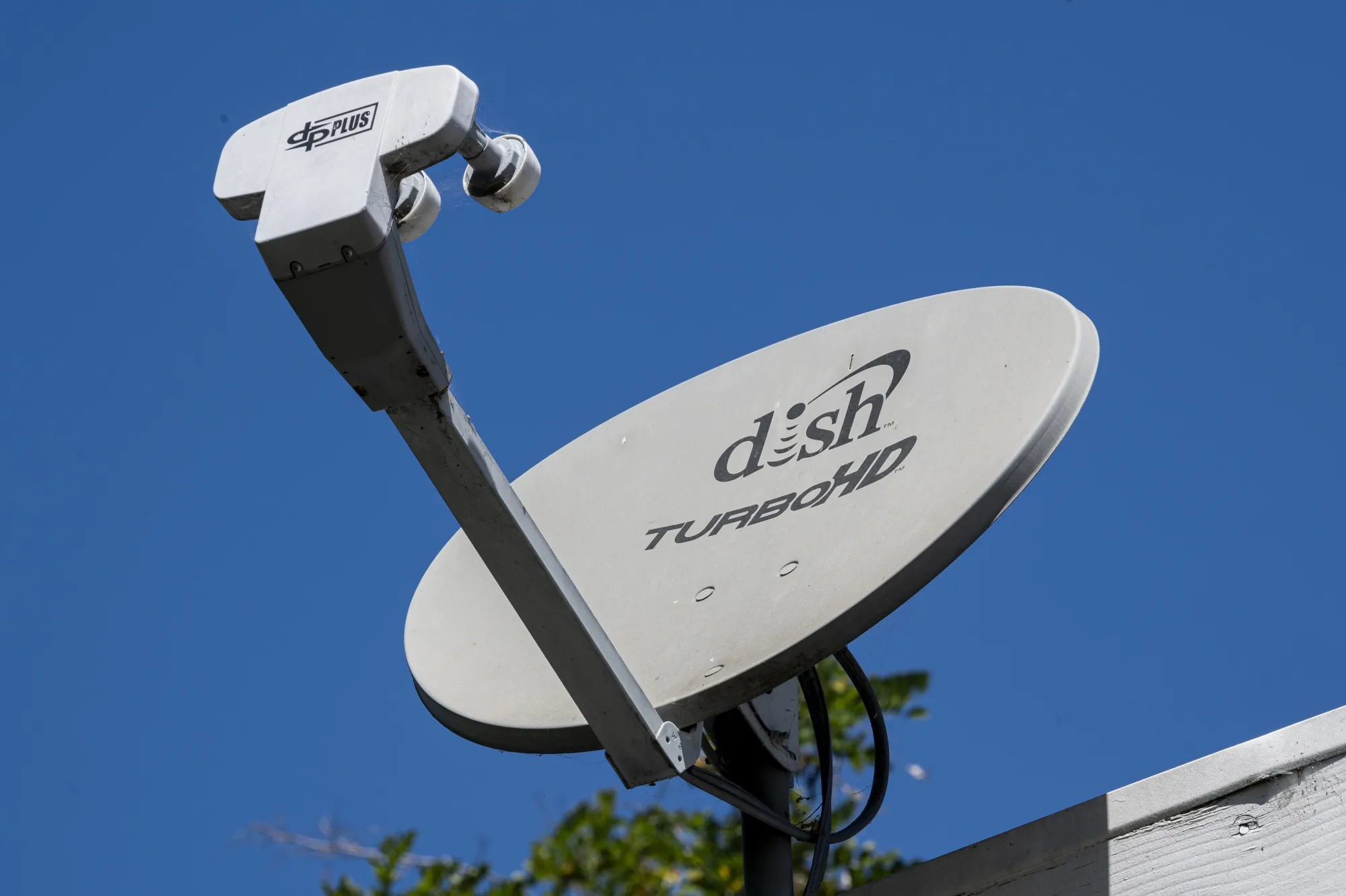 Dish Bondholders Sue Struggling Company Over Asset Transfers - Bloomberg