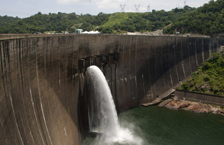 Zambia, Zimbabwe Cut Hydropower Output at Kariba, Citing Drought ...