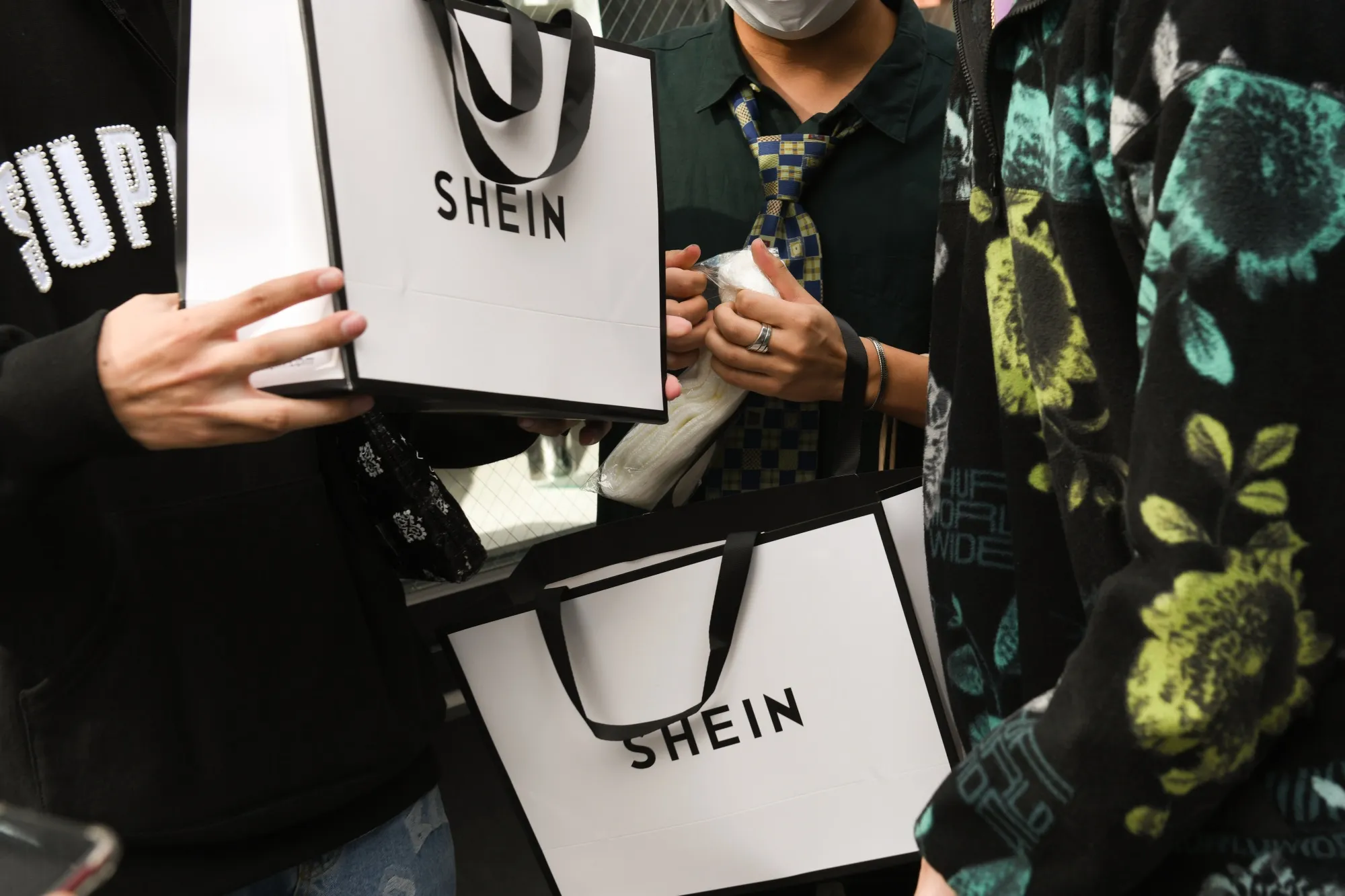 Starmer Plans to Leave Scrutiny of Shein’s IPO to UK Regulator - Bloomberg
