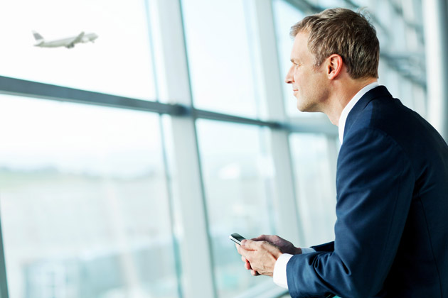 As Trip Planning Moves Online, AmEx's Travel Agents Get Bumped - Bloomberg