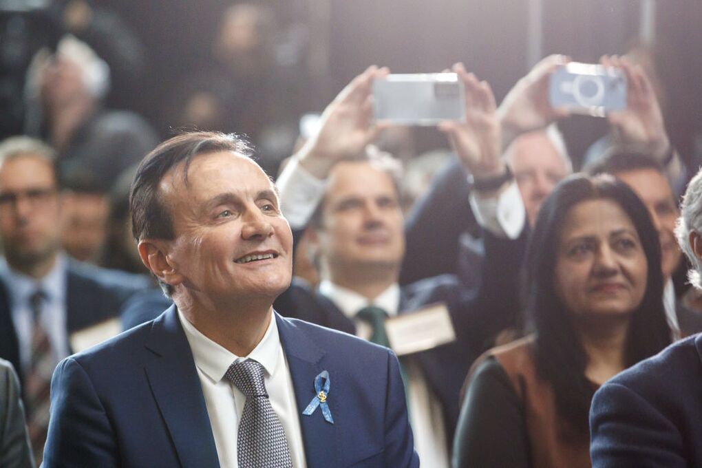AstraZeneca CEO Pascal Soriot's Pay Raises Questions for London - Bloomberg