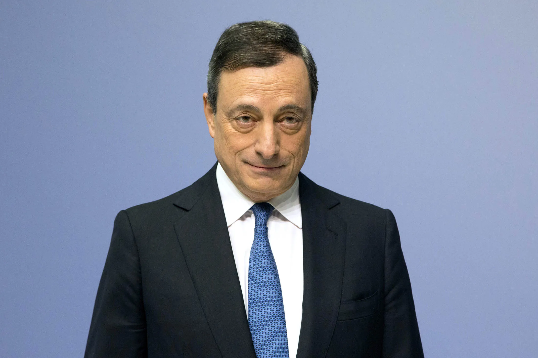 Draghi Smashes Corporate Yields to 1% Before a Bond Is Bought - Bloomberg