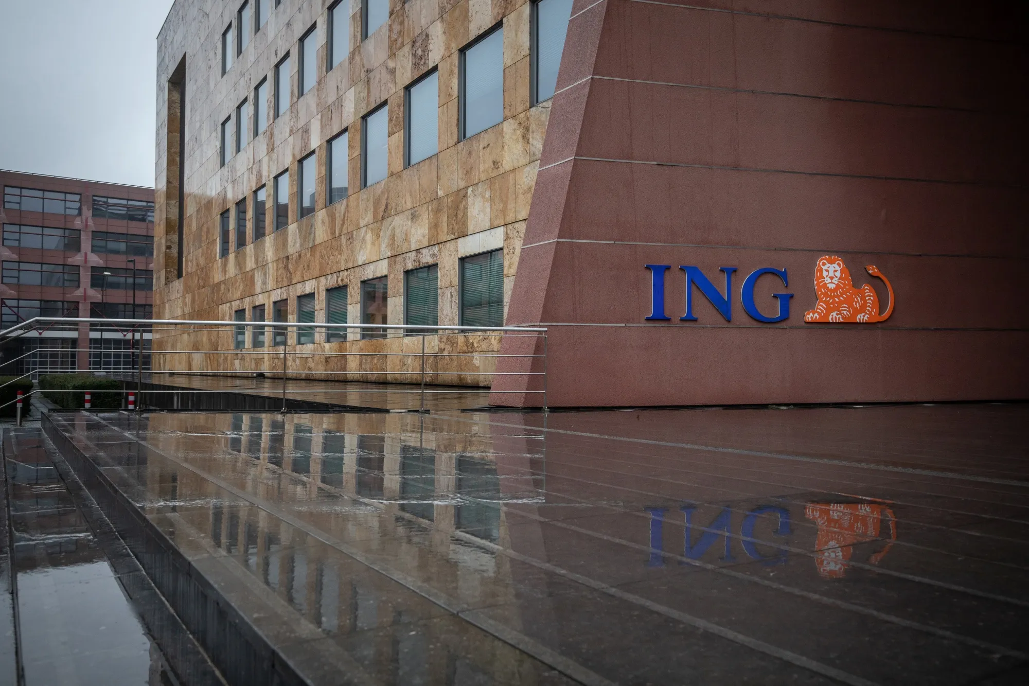 ING Defends Oil, Gas Financing Statements After Criticism - Bloomberg