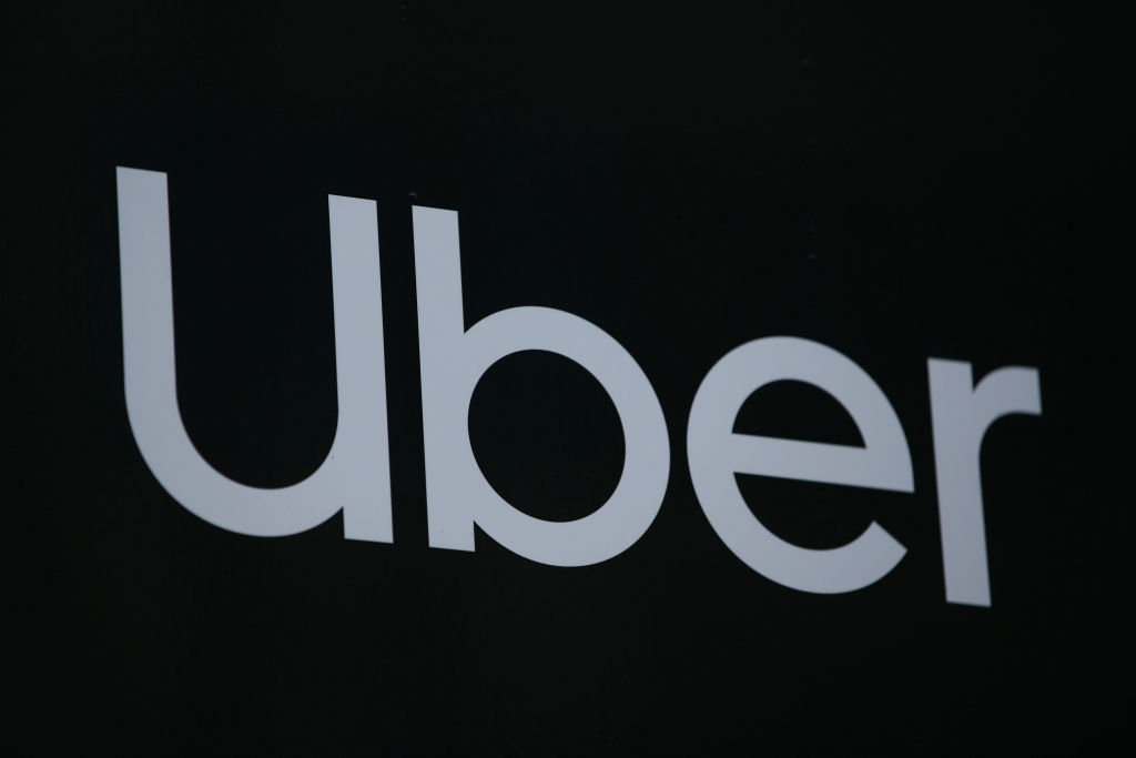 Watch Uber Beats Estimates; Lyft Rider Base in Focus - Bloomberg