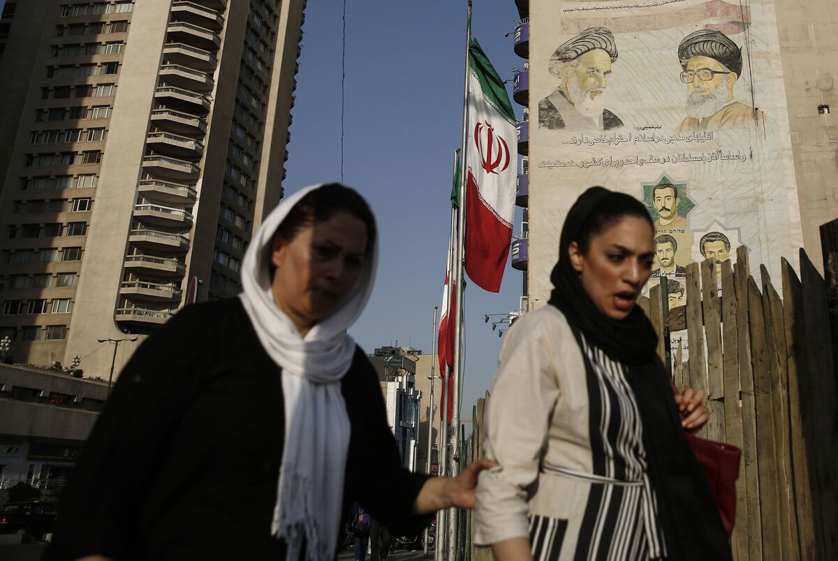 Iran S Economy Bloomberg