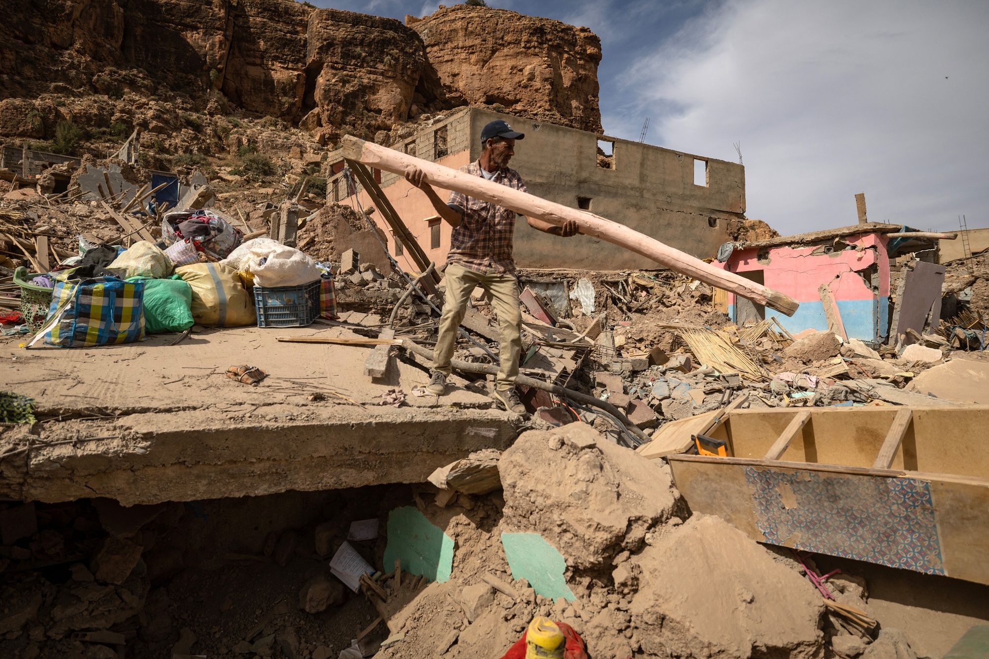 Moroccan Demand for 60% Wage Hike Deepens Quake-Hit Budget Woes - Bloomberg