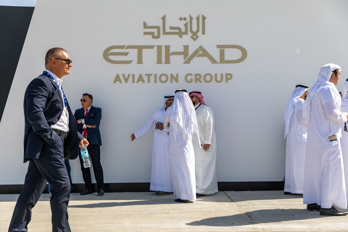 Abu Dhabi’s Etihad Airways Hires Former TAP Portugal Executive as CFO ...