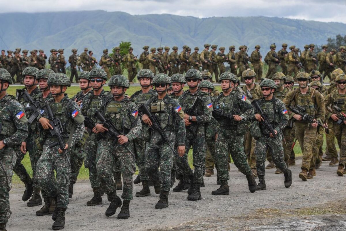 US, Philippine Soldiers Train Ahead of Bigger Military Drills - Bloomberg