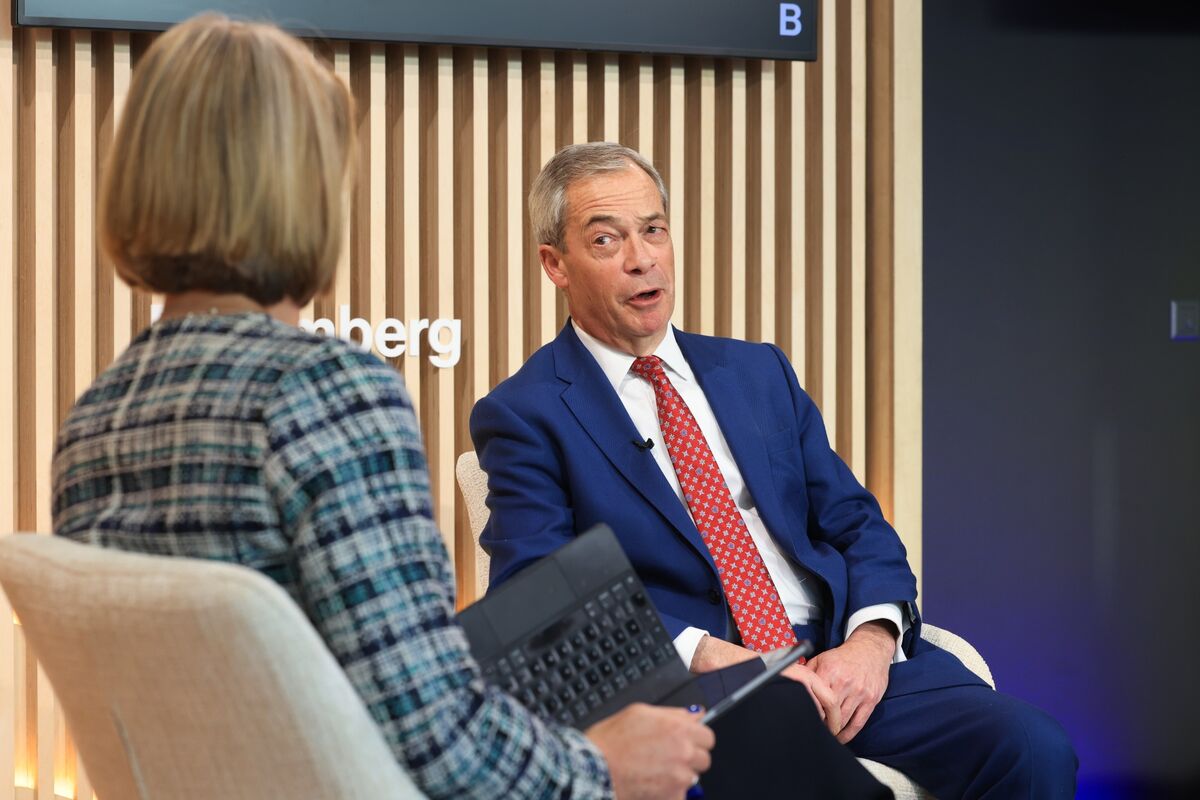 Julian Harris: Farage and Burnham Plead Not Gilty - Bloomberg