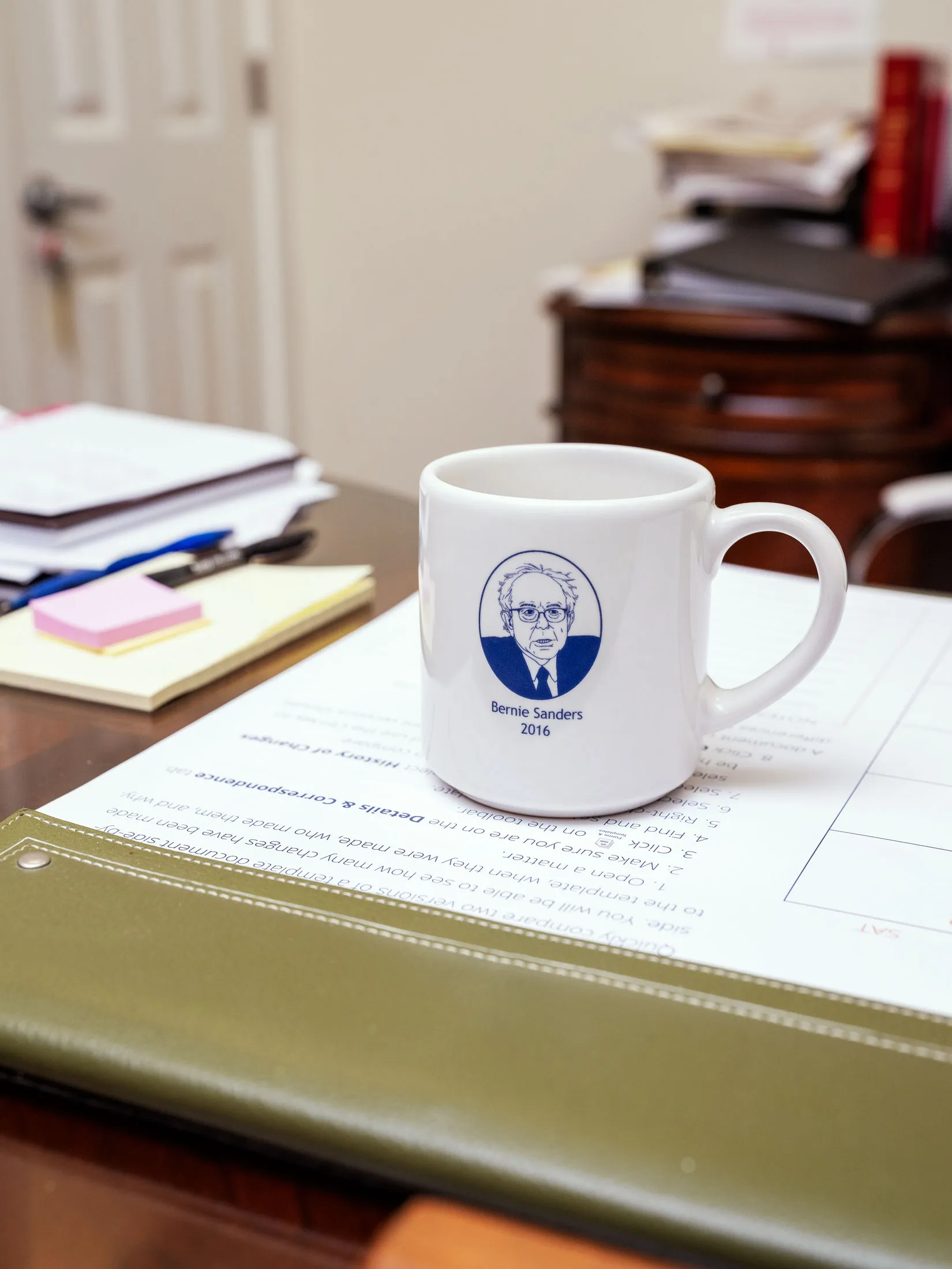 Cantor Fitzgerald Lawsuit: Lee Stowell Claims Pattern of Abuse - Bloomberg