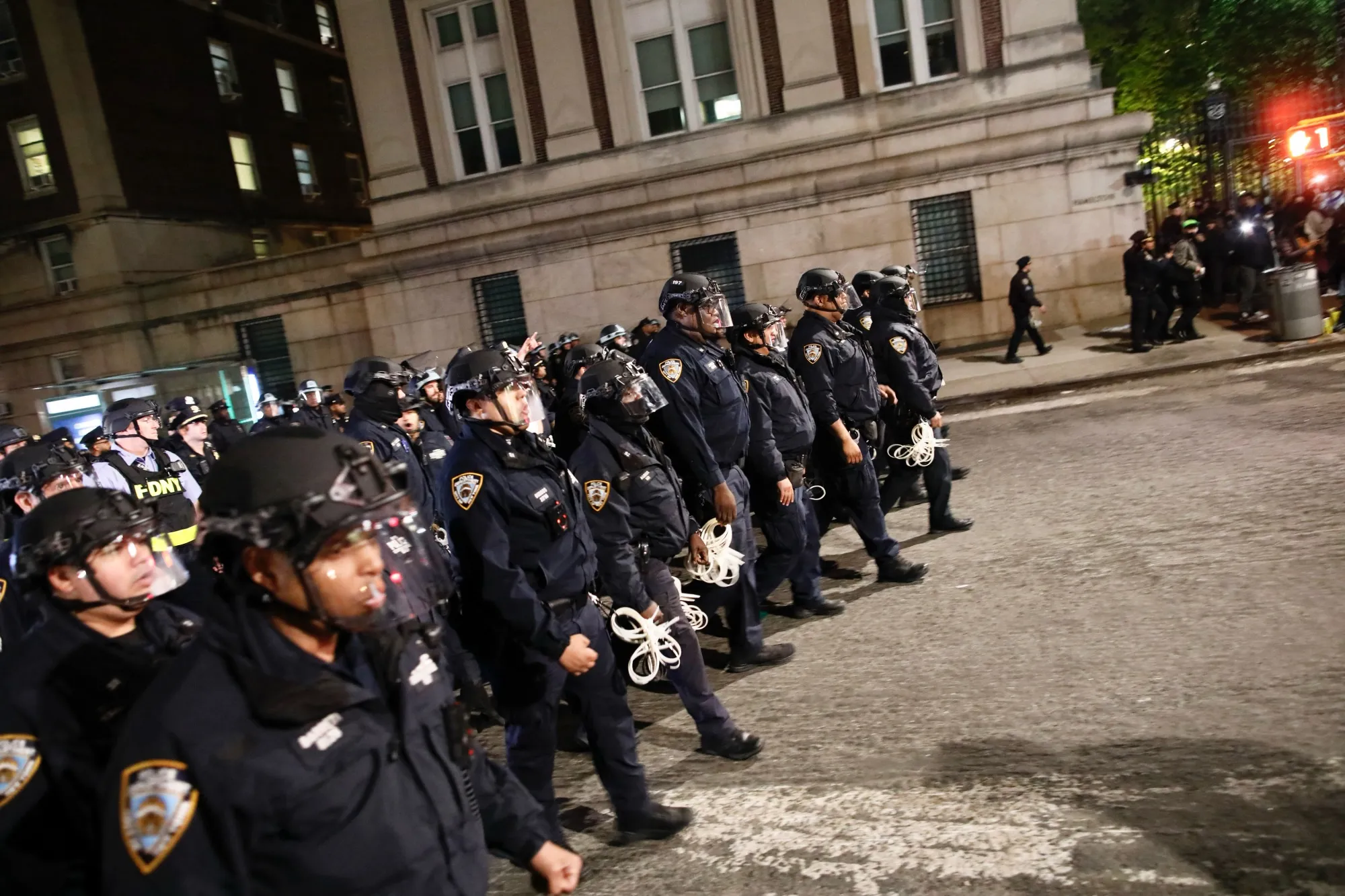 Police Arrest Protesters at Columbia University's Hamilton Hall: Videos ...