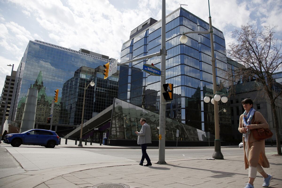 Bank of Canada to Explain Its Pandemic Actions as Political Tides Shift ...