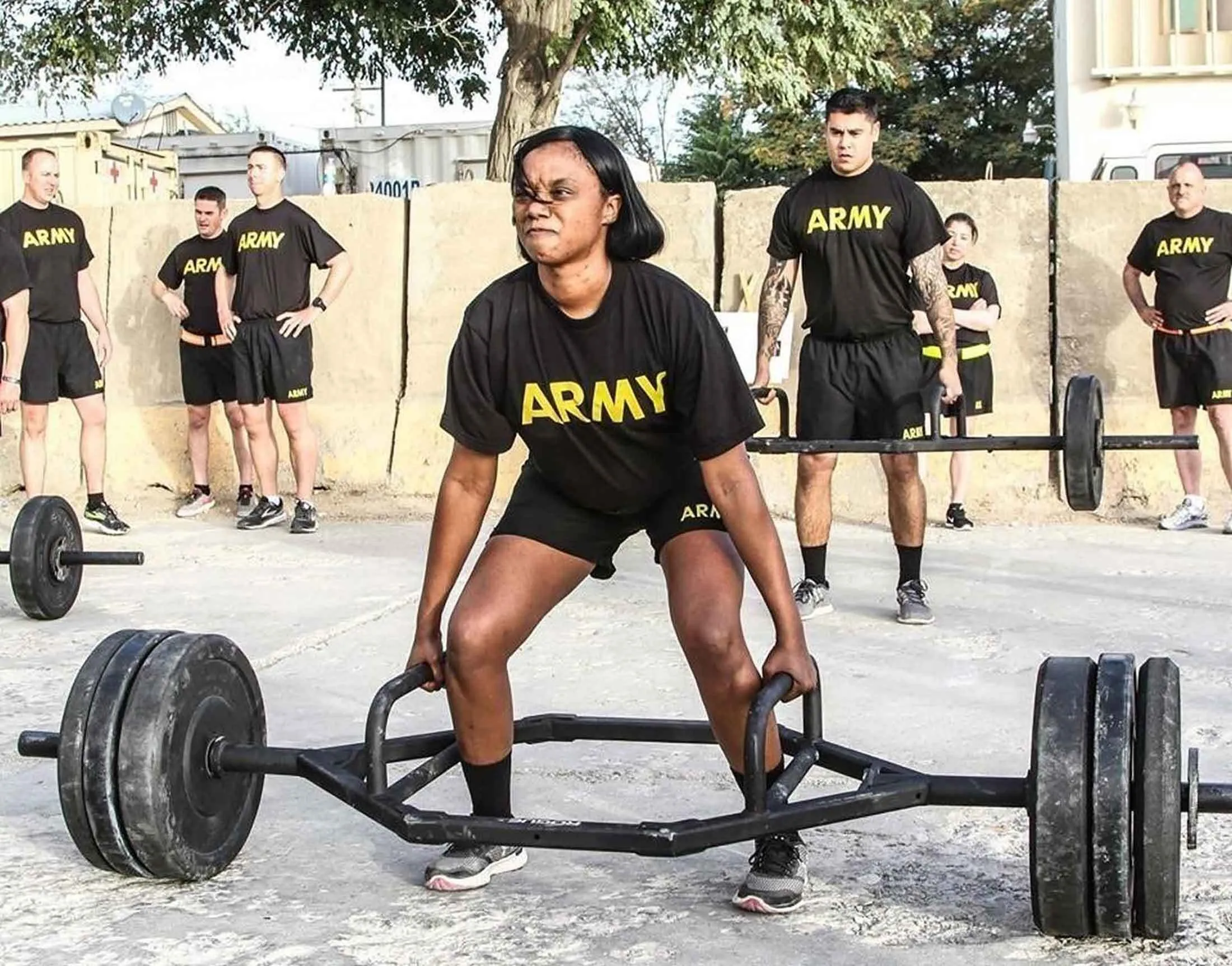 U.S. Army Combat Fitness Test Ditches Gender and Age Neutral Scoring Bloomberg