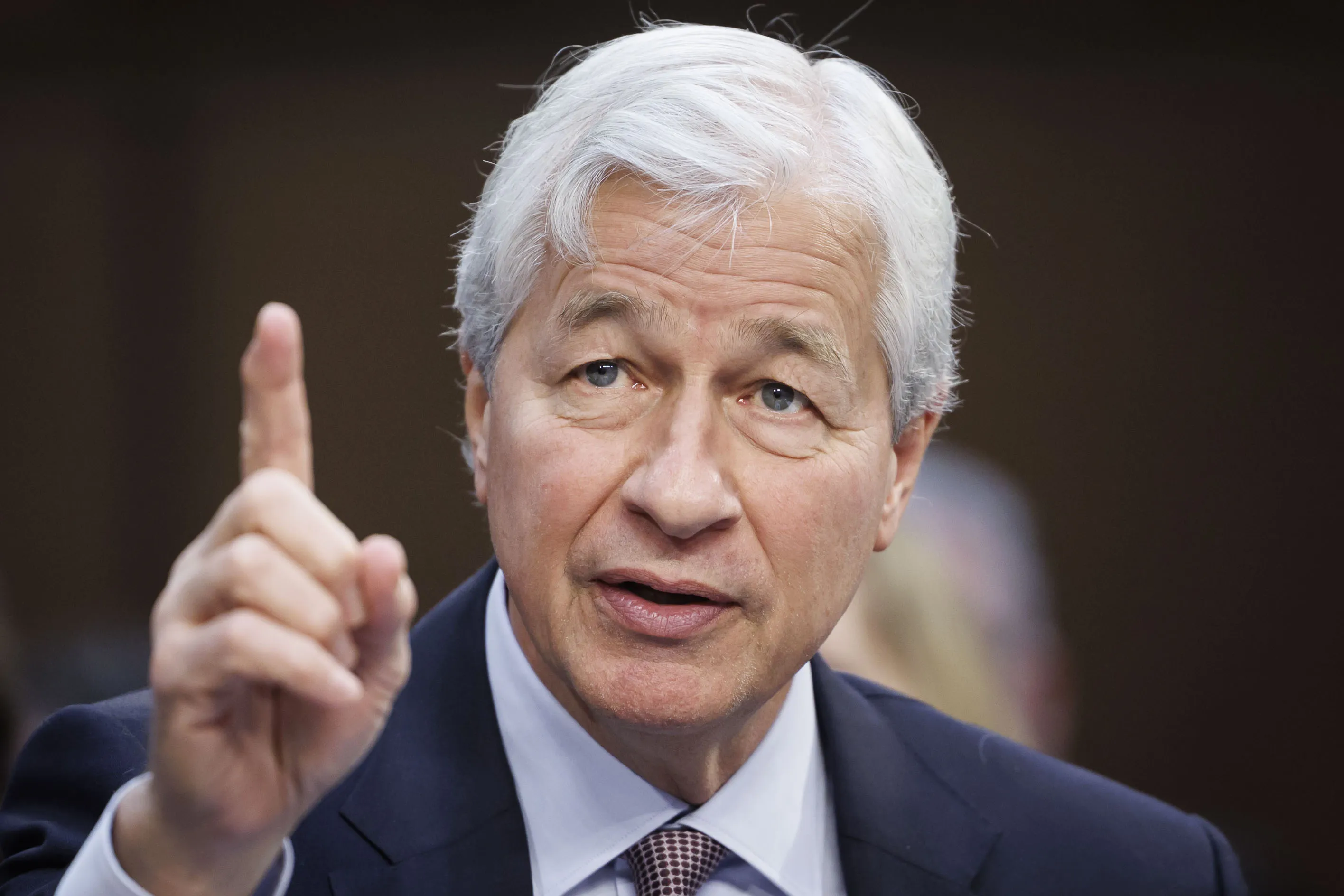 Dimon de JPMorgan compara potencial transformador de IA con la máquina ...