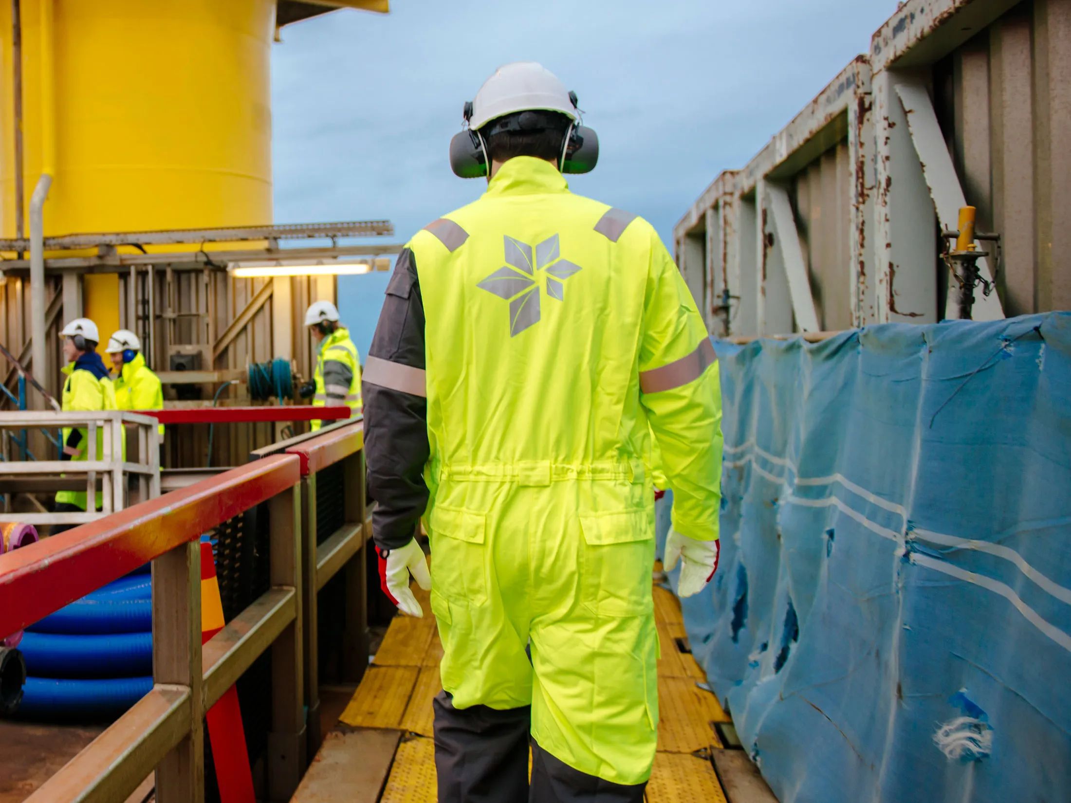 Statoil to Lose 2,000 More Jobs After Collapse in Crude - Bloomberg