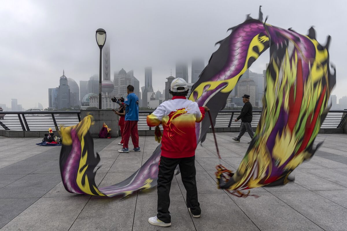 China Taps Global Bankers for Feedback to Lift Market Confidence ...