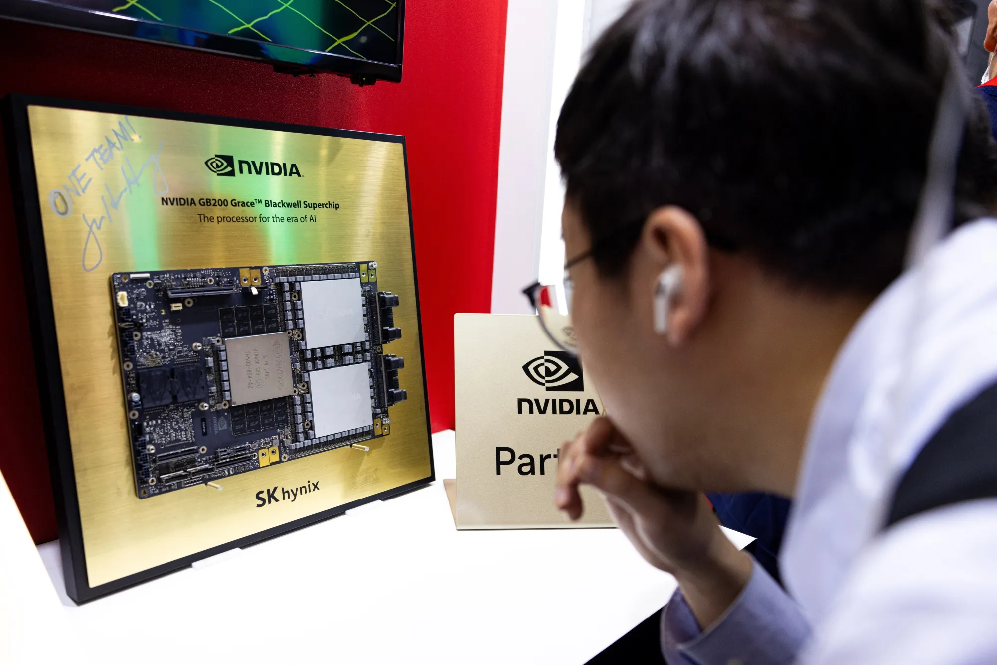 Trump Let China Use a Key AI Chip. Not So Fast, Beijing Says - Bloomberg