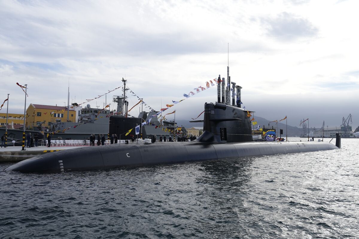 France’s Naval Group Wins €4 Billion Dutch Submarine Contract - Bloomberg