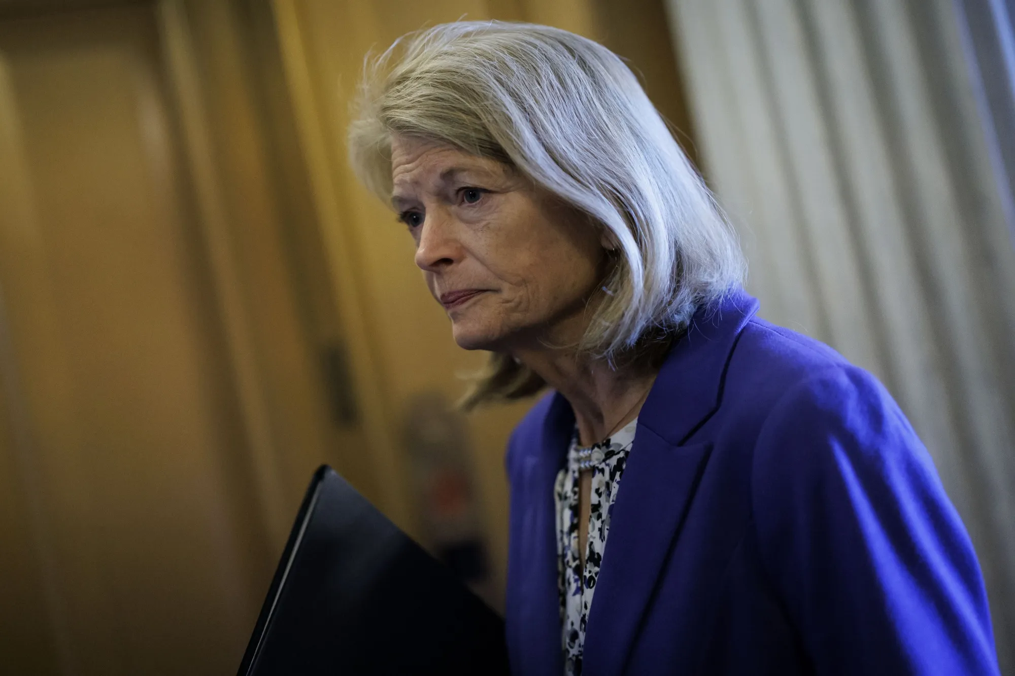 Nikki Haley Endorsed by Alaska’s Lisa Murkowski, First Senate ...