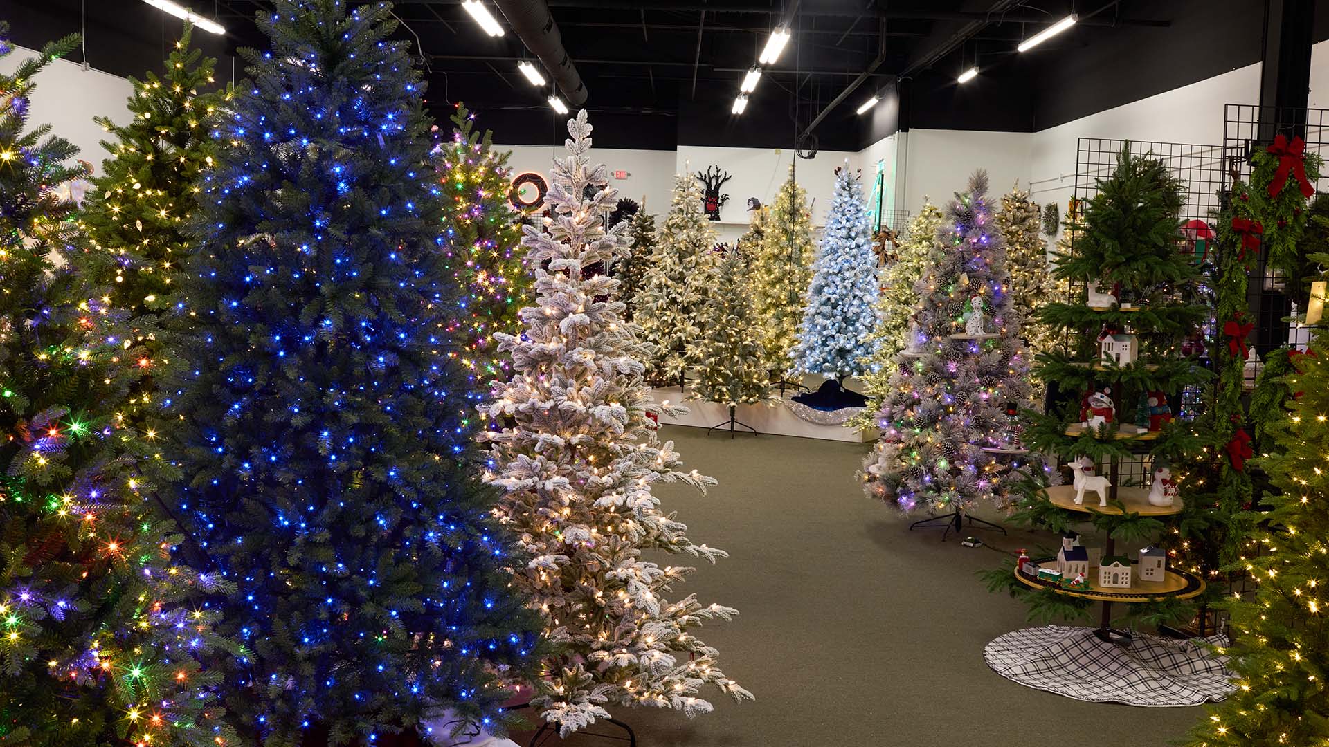 Watch Artificial Christmas Trees Face Real Headwinds - Bloomberg