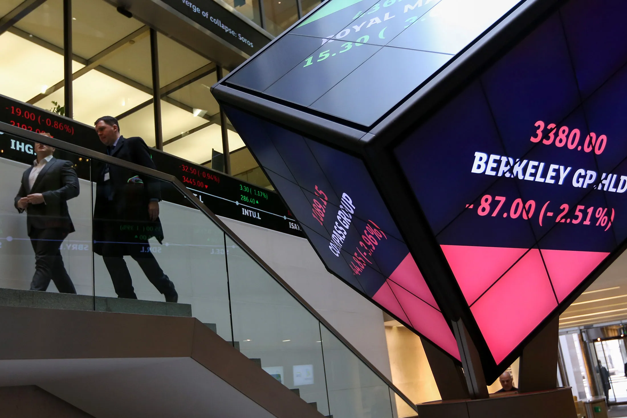 Deutsche Boerse Nears Merger With LSE as Brexit Vote Looms - Bloomberg