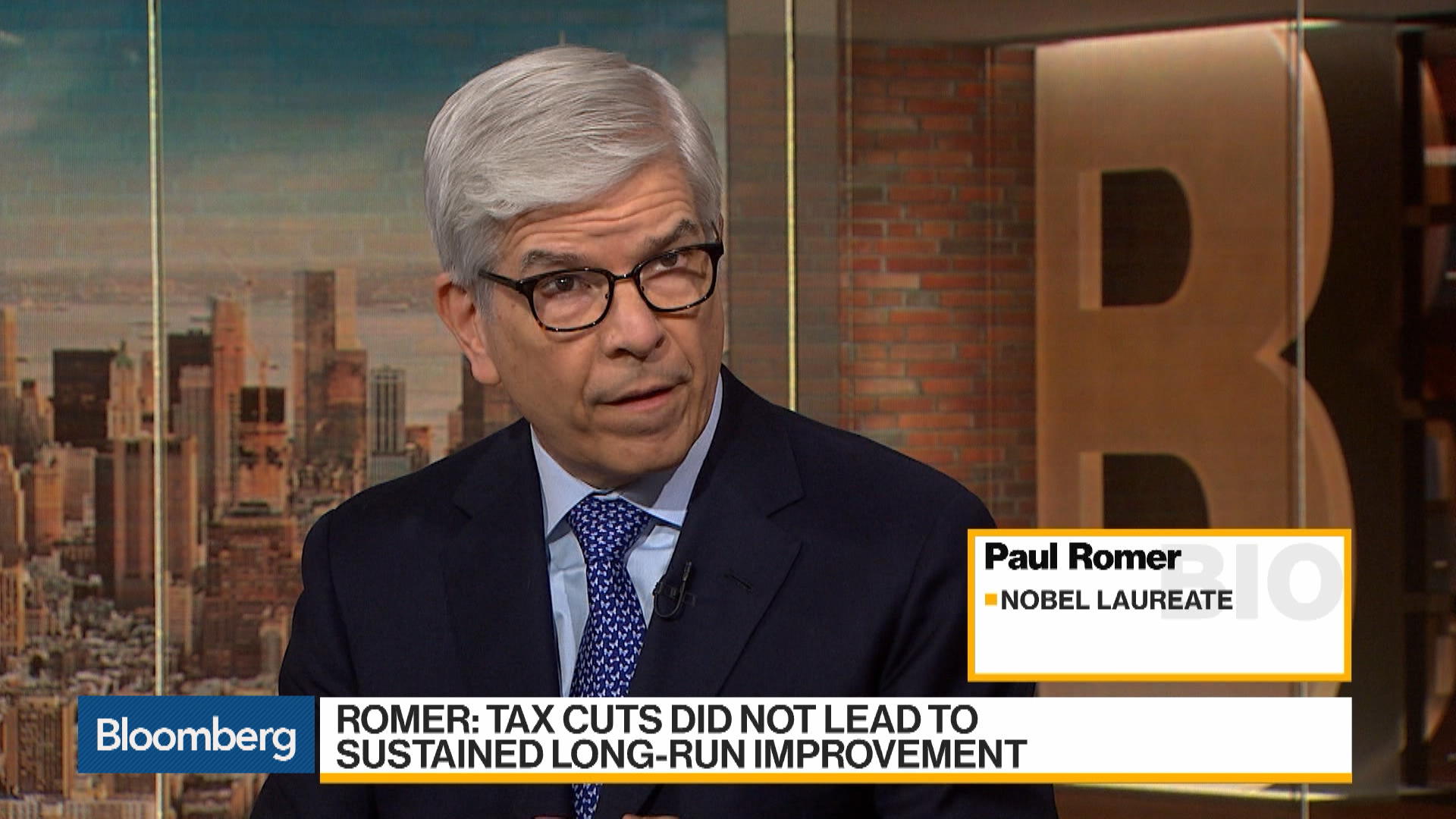 Watch Nobel Laureate Romer Says Let the Fed Do Their Job - Bloomberg